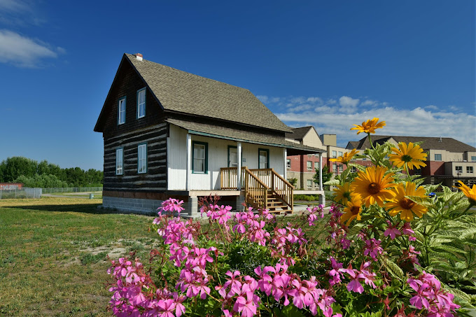 History - Dionne Quints Home - Ferris the place to be!